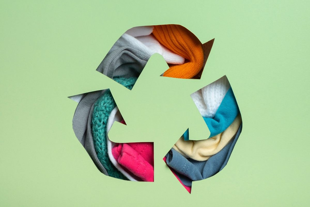 The constant textile waste problem: How to combat fabric waste | maake